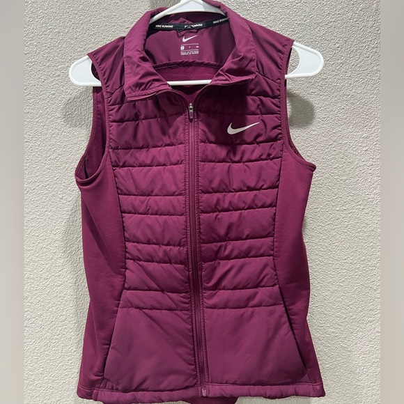 Nike | Jackets & Coats | Nike Puffer Style Running Vest | Poshmark